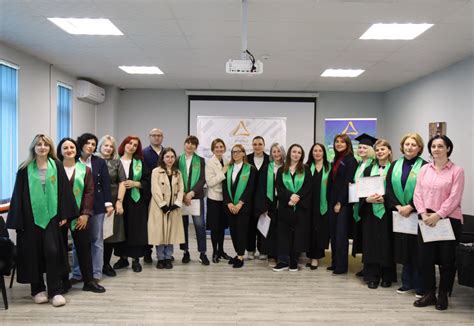 რუსთავის მერია Rustavi City Hall რუსთავის მერმა ირაკლი ტაბაღუამ საკრებულოს მაჟორიტარ