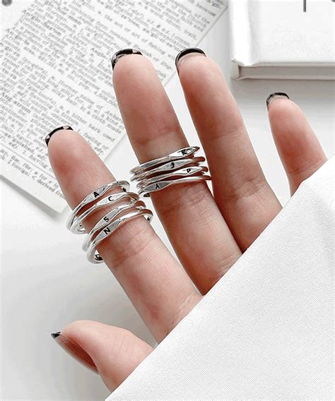 💗11할인우정템커플템14type💗 알파벳 이니셜 스탬프 우정 커플 오픈링 반지 2개 이상 구매 시 개당 3900원 에이블리