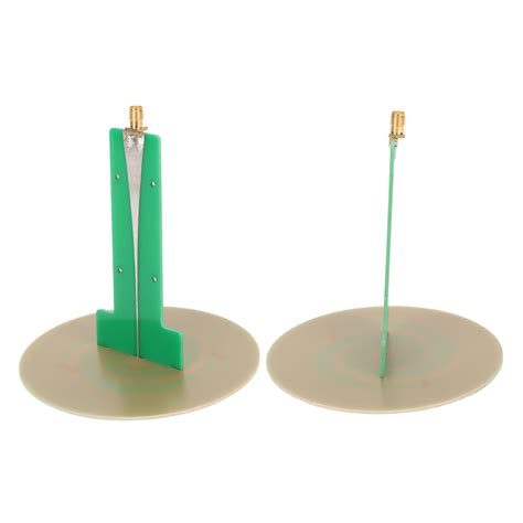 0885ghz Ultrawideband Circular Polarization Antenna 36dbi Isometric