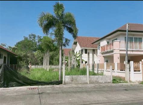 ขายที่ดินในหมู่บ้านสันทรายหนองจ๊อมติดถนนพร้อมโอน ที่ดินร้อยแปด คอม