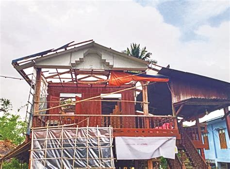 လေဆင်နှာမောင်းတိုက်ခတ်မှုကြောင့် ပျက်စီးမှုများဖြစ်ပေါ်ခဲ့သည့် ပေါင်မြို့နယ် အလှပ်ကျေးရွာ