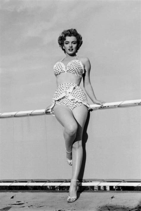 20 самых красивых женщин с фигурой песочные часы