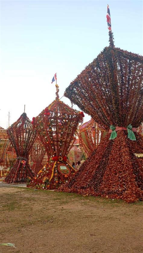 ประเพณีแห่ต้นดอกไม้ จ ขอนแก่น งดงามชวนชม งานบุญเดือนห้าของชาวอีสาน