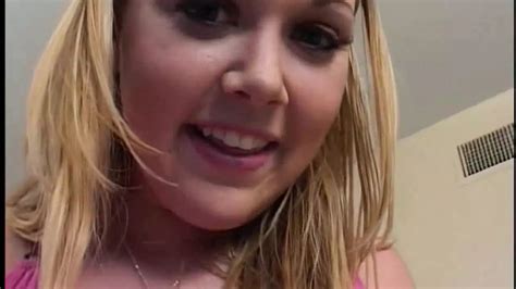 흑인 대물 자지에게 따먹히는 핫한 금발 십대 xHamster