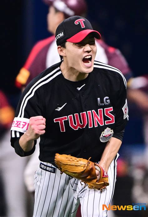 첫 등판서 완봉승 오늘은 무결점 이닝까지이제는 의심 여지 없는 ‘에이스 임찬규