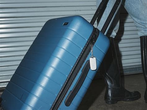 This Smart Bluetooth Tracker Has A Long Range And Loud Alarm