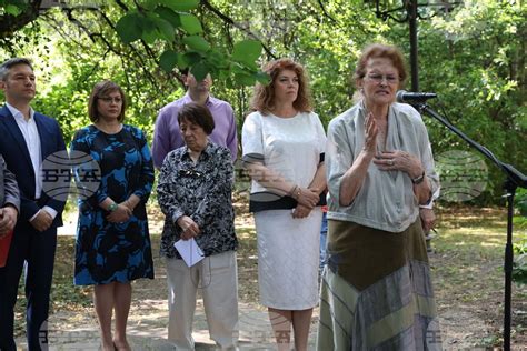 Възпоменателна церемония по повод 81 години от разстрела на Никола Вапцаров се състоя в София Утро