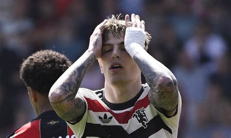 Why Tyler Adams Was Not Sent Off For Heavy Challenge On Man United Star Alejandro Garnacho As