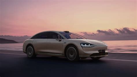 Huawei Gebrak Pasar Otomotif Dengan Teknologi Mobil Pintar