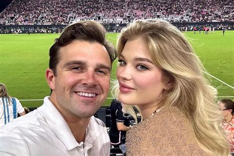 این سلبریتی بسیجی آمریکایی است جکسون هینکل کیست و چرا عاشق جمهوری