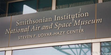 The Space Shuttle Discovery And More At Udvar Hazy Space Museum Romiyo