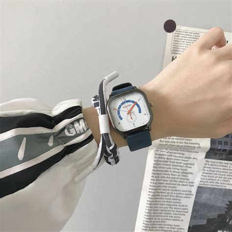 Badu Bg Мъжки часовник с квадратен циферблат в ретро стил Badu Bg