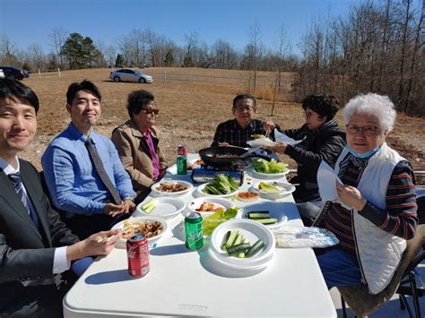 사역현장 사진공간 정경희 권사님 추도 1주년 및 비문세움 기념 에배