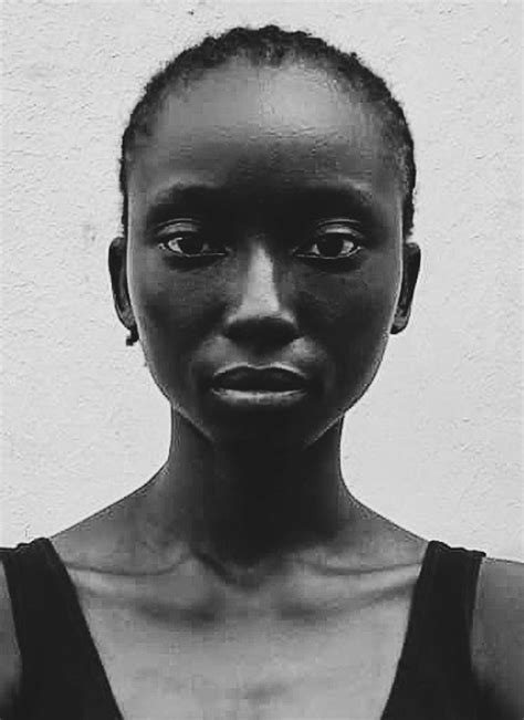 Women Archive Unsigned Models