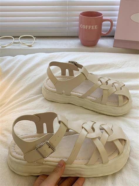 Badu Bg Ретро римски сандали Baotou с плитки за жени лято 2024 нови летни обувки на платформа с