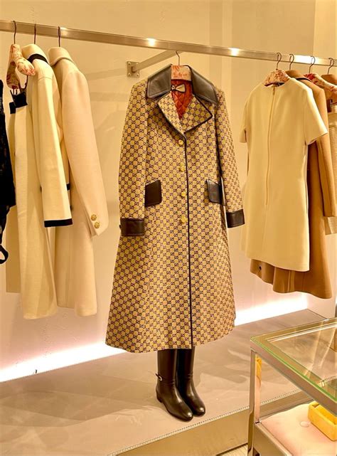 Sparkle Double G For This Canvas Full Of Cristal Coats By Gucci Nel