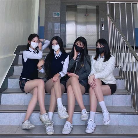 名人에 있는 Shingweis님의 핀 청소년 여자 패션 예쁜 여자 얼굴 탄탄한 몸매를 가진 여자