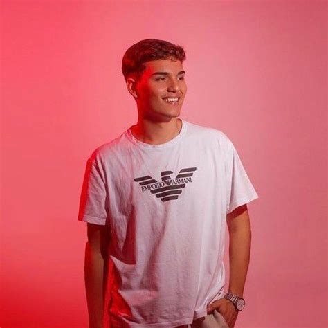 pedro rebouças opedroreboucas threads say more