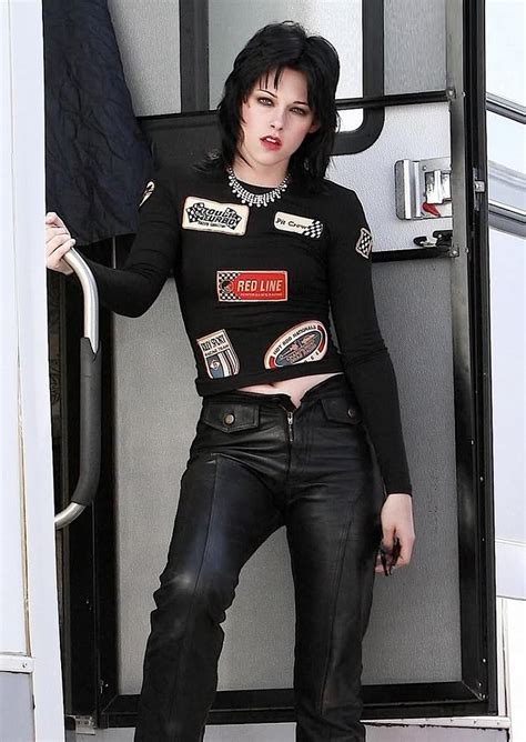 Joan Jett Bio Net Worth Measurements Body Statistics Height Affairs Age Networth View