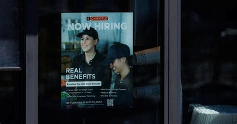 California Fast Food Workers Hail Wage Hike Franchise Owners Worried