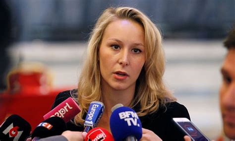Marine Le Pen S Niece Retires From Politics Daily Mail Online