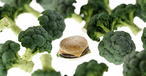 건강 한 채소 대 패스트 푸드 햄버거 매우 사실적인 3d 렌더링 복사 공간 수평 배경입니다 경쟁자에 대한 스톡 사진 및 기타 이미지 Istock