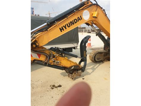 현대 06급 굴삭기 집게전문가들