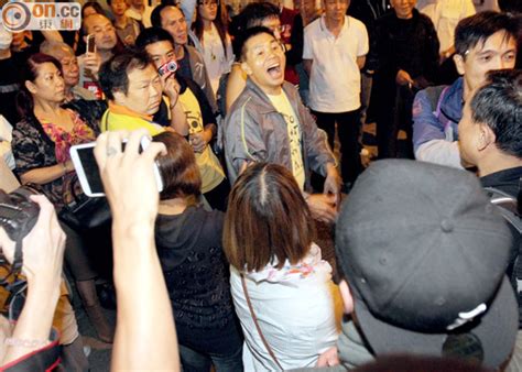 旺角佔領人士互罵 一度內訌｜即時新聞｜港澳｜oncc東網