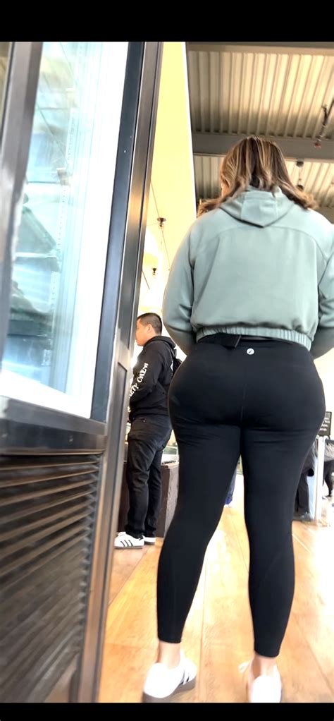 Thick Juicy Yoga Pants Milf Pawg Video Spandex Leggings And Yoga