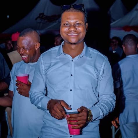 Divine Favour Divine6822 • Threads Say More