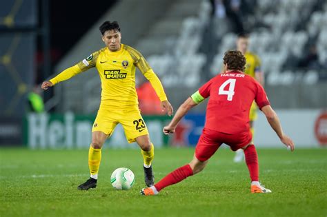 Де дивитися матч Дніпра 1 в Лізі конференцій 13 жовтня імя коментатора РБК Україна