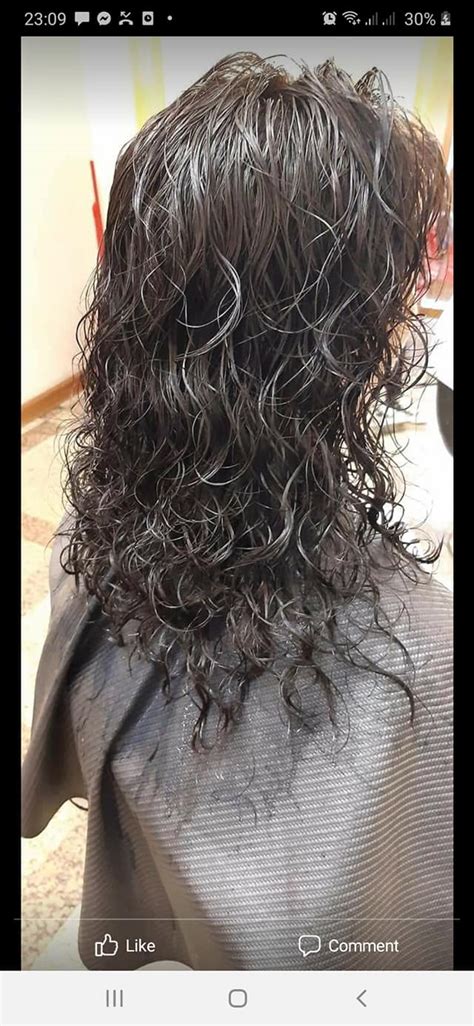 Тэлмэн Салон Aчаалалтай байгаа тул олны бөөгнөрөл