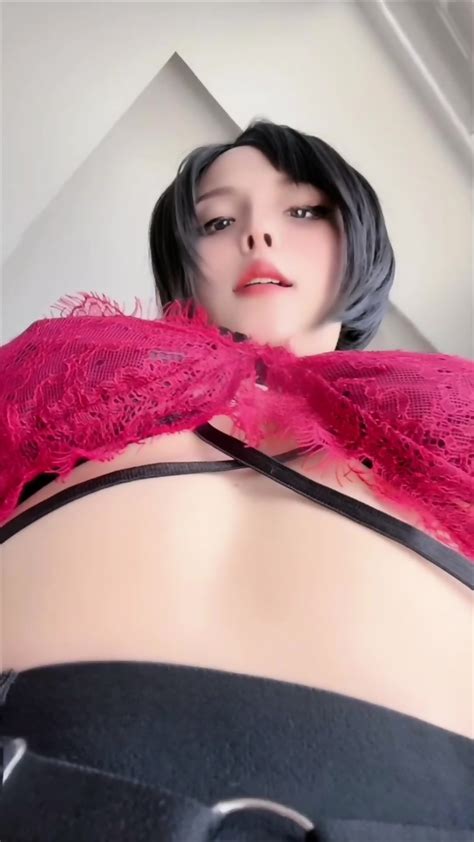 Sayo Momo Ada Wong Resident Evil Cosplay