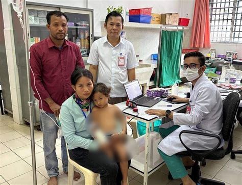 កុមារី អាត ស្រីនុ អាយុ ៣ឆ្នាំ មានបញ្ហាក្នុងការបន្ទោបង់ឧច្ចារៈ លាមក ត្រូវបាន សម្តេចធិបតី