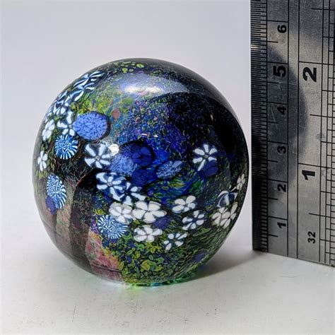 Small Garden Millefleur Paperweights Peter Raos