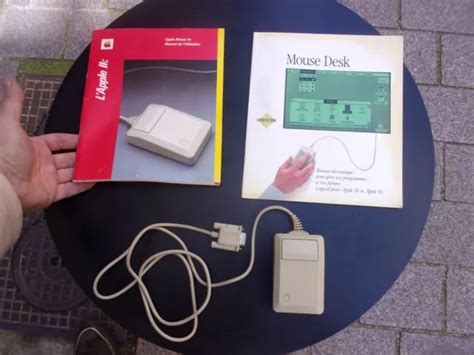 Apple Iic Mouse Rare Model Made In Usa With Vintage Catalogs 17644