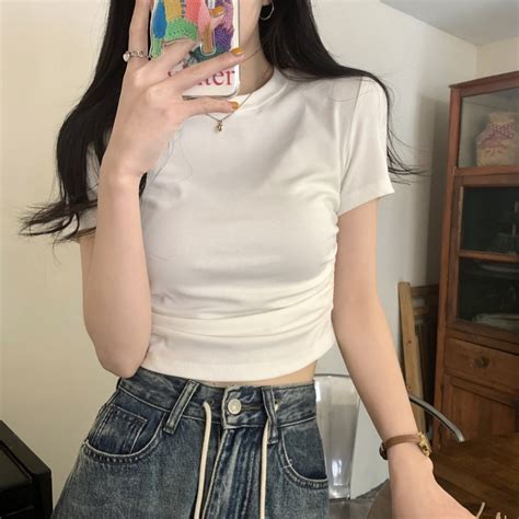 太妮絲T247現貨 春夏 圓領短版上衣 素色 百搭 上衣 修身 皺褶 設計感 短款 短袖 蝦皮購物