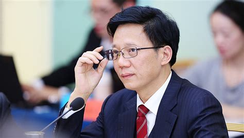 黄红云与“盟军”反目 金科背后的神秘力量未按约定“一致行动”界面新闻 · 地产