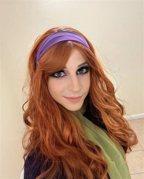 Daphne Blake Cosplay 1 By Sashamoe On Deviantart