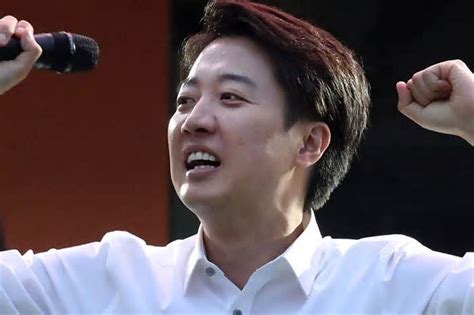 집주인은 한 명인데 집이 왜 이렇게 많아요🏘 직영공사로 지은 집이 한 채 두 채 세 채 날이 갈수록 집 갯수를 늘리고 있는 숲속의 다주택자를 꿈꾸는 남자ㅣ건축탐구집