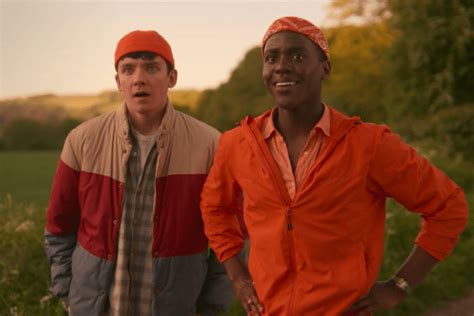 Sex Education Season 3 Ending Presents Challenge For Shows Future