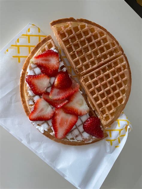 와플대학 딸기와플 지식in