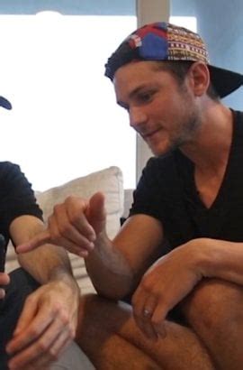 What Pros Wear The Source For Pro Baseball Gloves Cleats Bats Pro Basketball Shoes