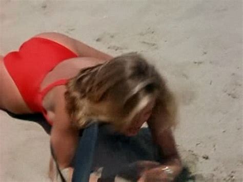 Naked Kelly Packard In Baywatch