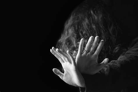 Ragazza Di 17 Anni Denuncia “lamico Di Mia Sorella Mi Ha Stuprata