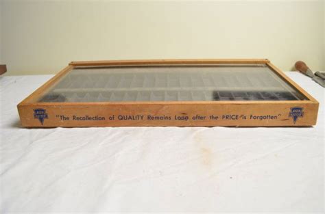 Keen Kutter Pocket Knife Display Case Lot 265