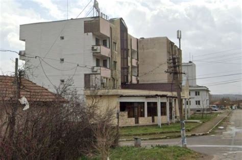 За пореден път ЧСИ обяви на търг хотел в Монтанско