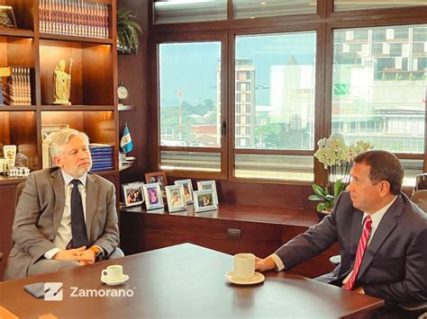Gira Del Rector Sergio Rodríguez Royo En Guatemala Fortaleciendo