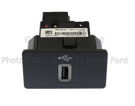 2018 Ford Mustang Console Usb Reader Module And 12v Lighter 45 Off