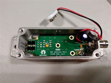 Diy Silicon Photodiode Particle Detector Directly From Cern Electronics